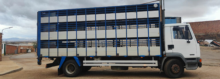 Fabricación de Jaulas Ganaderas | DRD Carrocerias